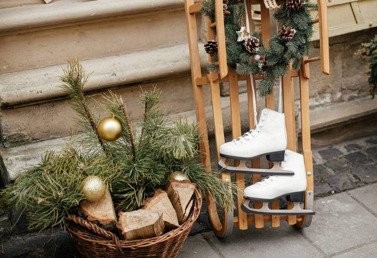 Rustic Christmas Decor Ideas - An Off Grid Life