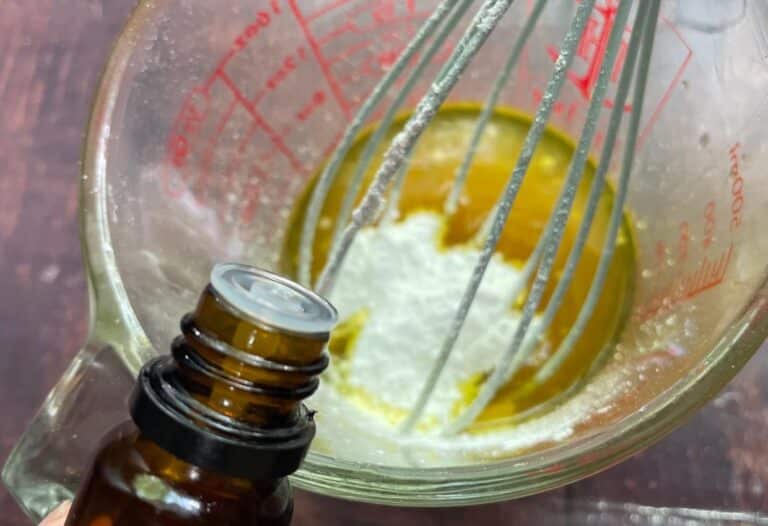 Natural Recipe: How to Make Easy Homemade Sunscreen - An Off Grid Life