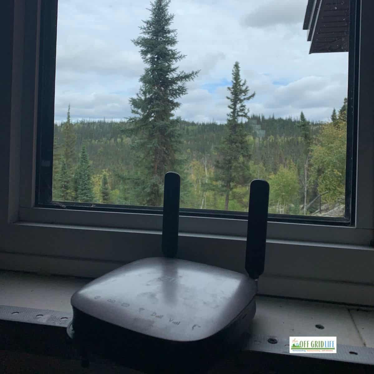 Internet Off The Grid? Yes! 4 Ways to Get Online When You're Off Grid