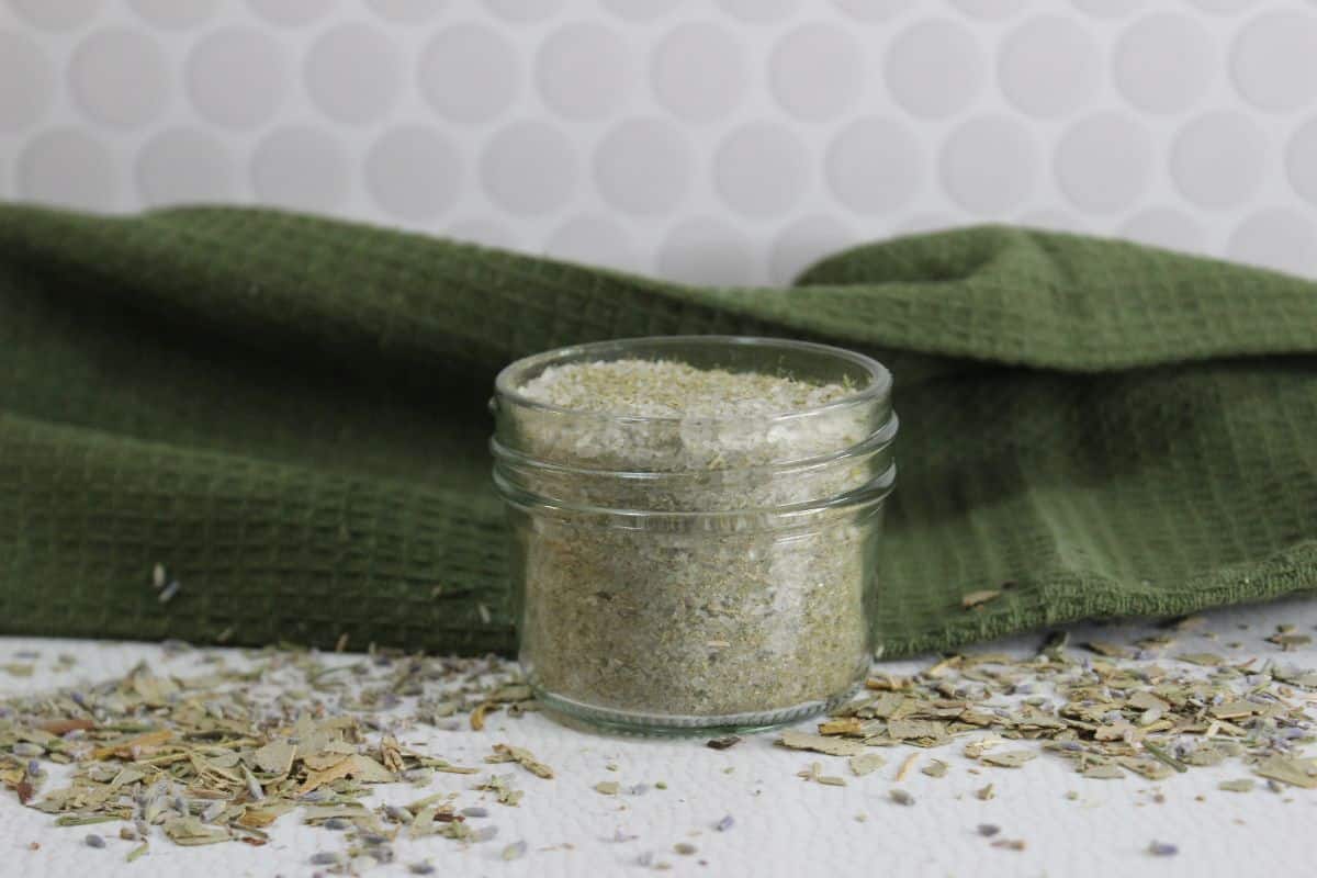Easy Homemade DIY Eucalyptus Bath Salts Recipe - An Off Grid Life