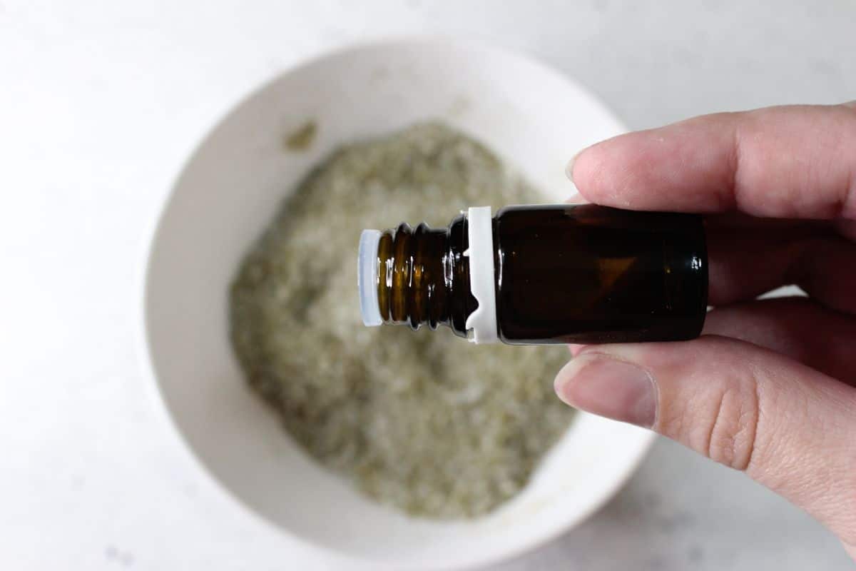 Easy Homemade DIY Eucalyptus Bath Salts Recipe - An Off Grid Life