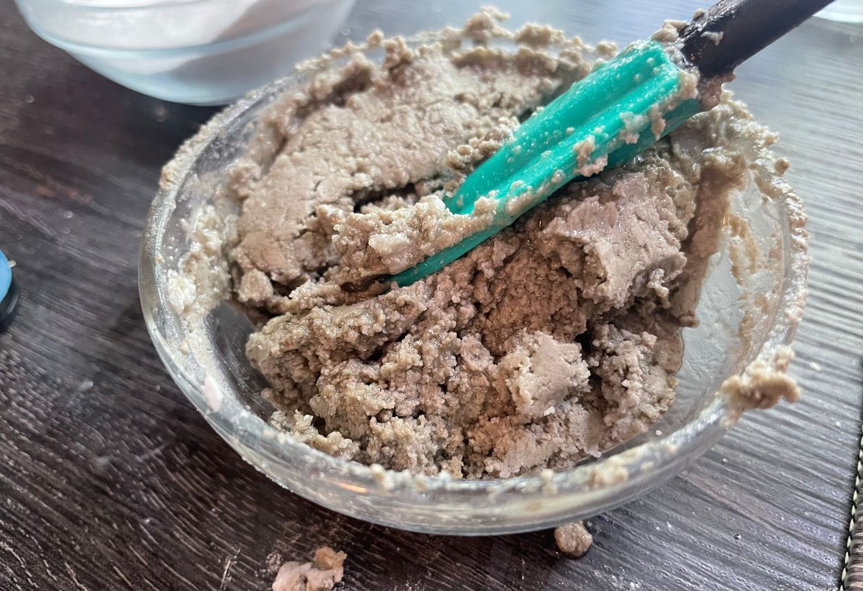 DIY Recipe: How to Make Your Own Homemade Toothpaste - An Off Grid Life