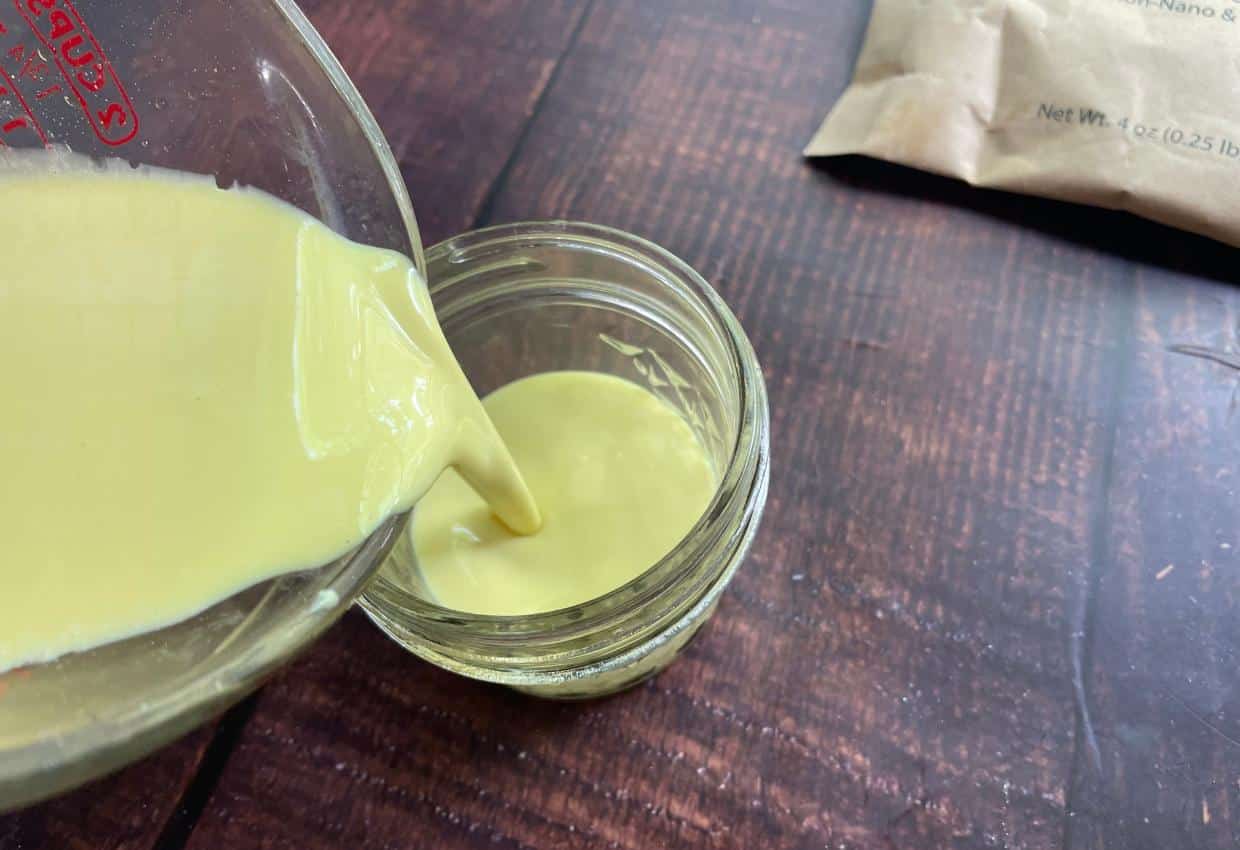 Natural Recipe: How to Make Easy Homemade Sunscreen - An Off Grid Life