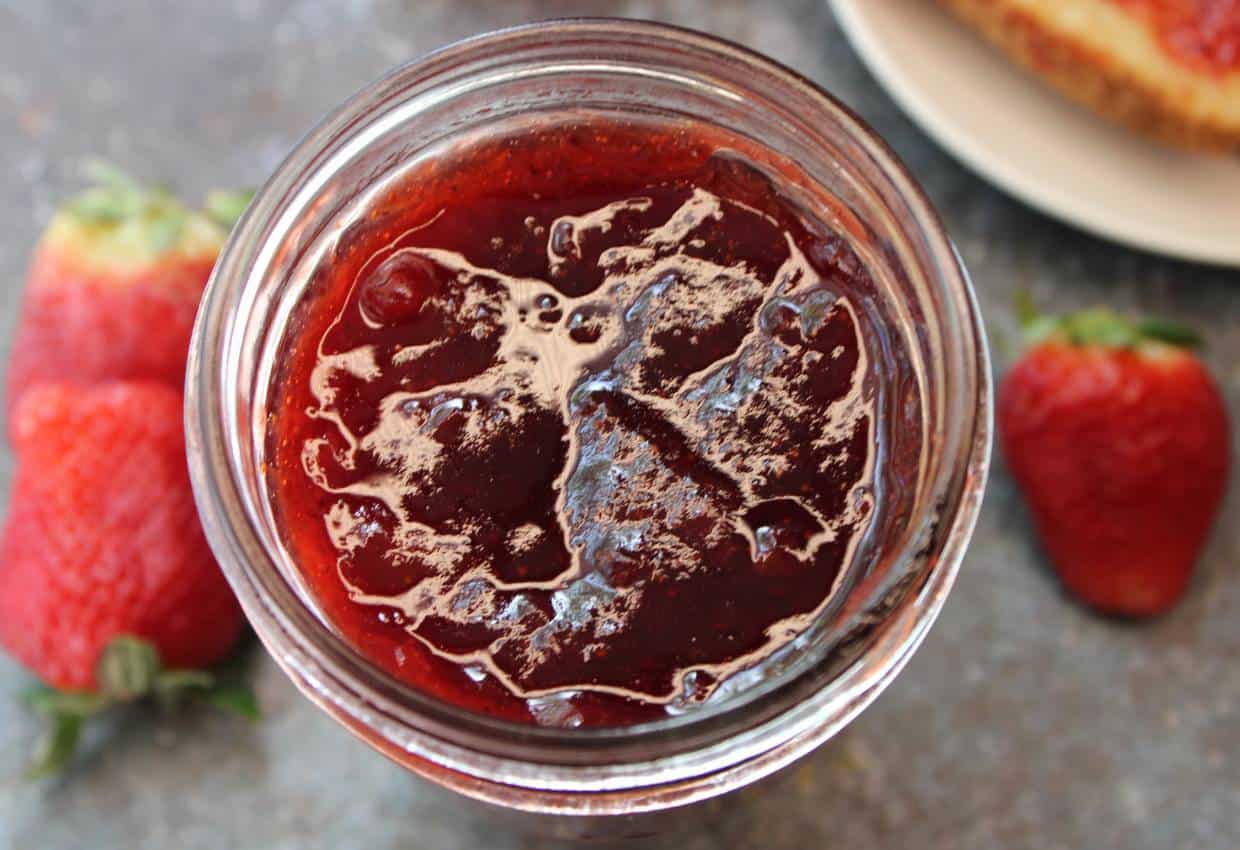 How to Make and Can Strawberry Jam - An Off Grid Life