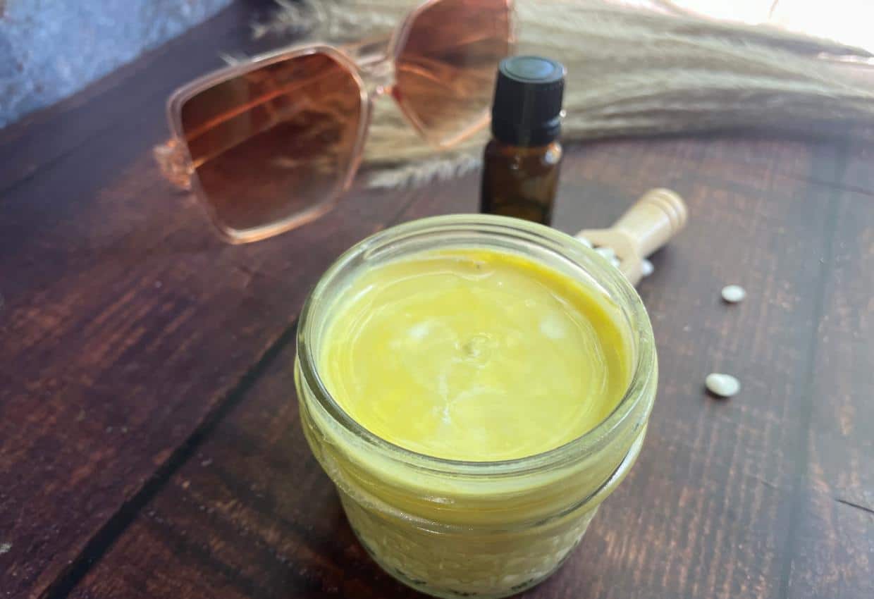 Natural Recipe: How to Make Easy Homemade Sunscreen - An Off Grid Life
