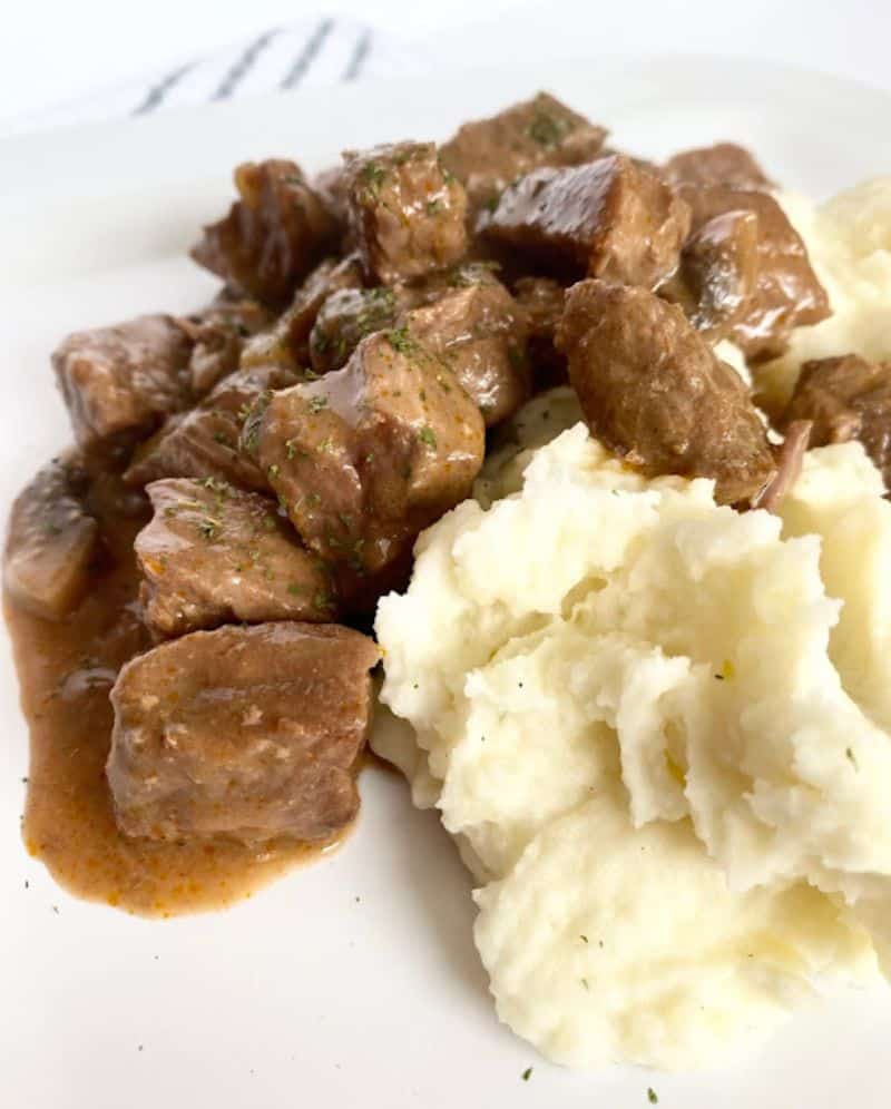Dutch Oven Steak Recipes - An Off Grid Life